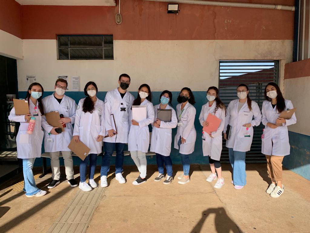 ESF - Visita Domiciliar: relato acadêmico e análise de conceitos em saúde. - Rede Humaniza ...